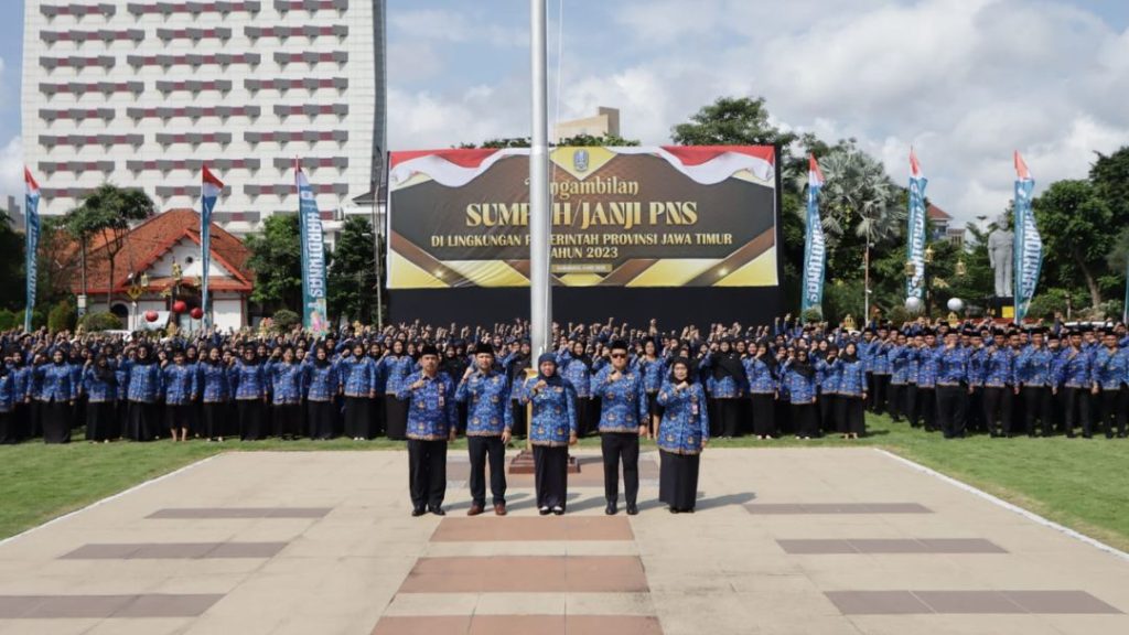 Dari Pegawai Negeri hingga Pejabat Publik: Mengenal Jenjang Karir PNS